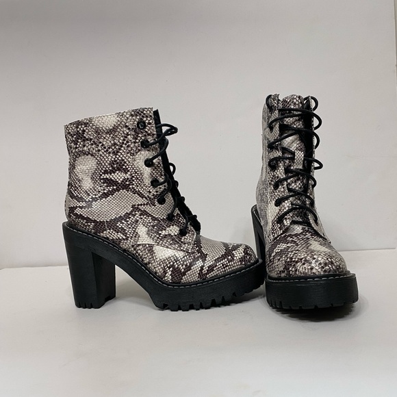 Madden Girl | Shoes | Madden Girl Archie Lug Sole Booties Lace Up ...
